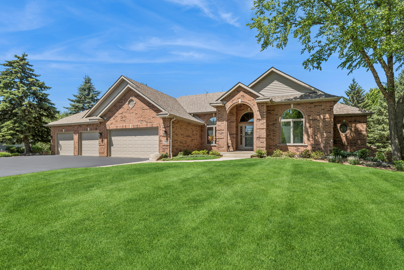 Real Estate & Homes For Sale in Spring Grove, IL | Chicagoland Homes