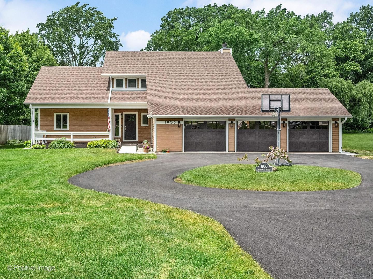 1906 Stoddard Avenue, Wheaton, IL 60187 | MLS #MRD12669401